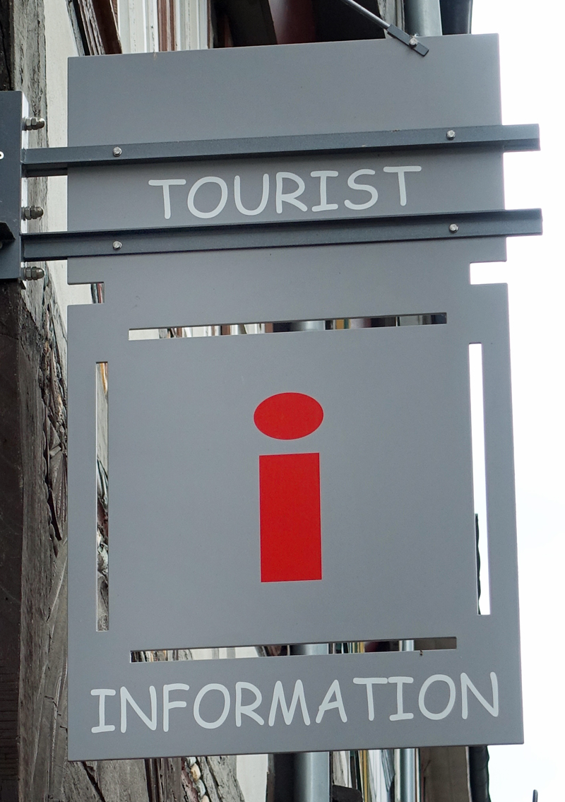 Tourist-Information Schild - veröffentlicht bei Einbeck aktuell